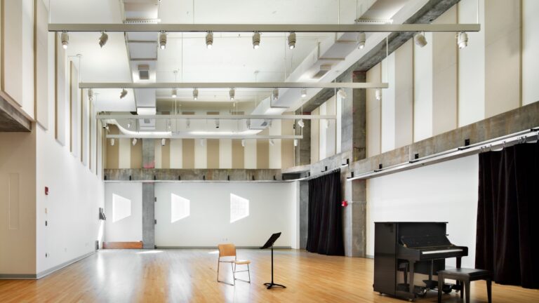 The Center | Signature Theatre